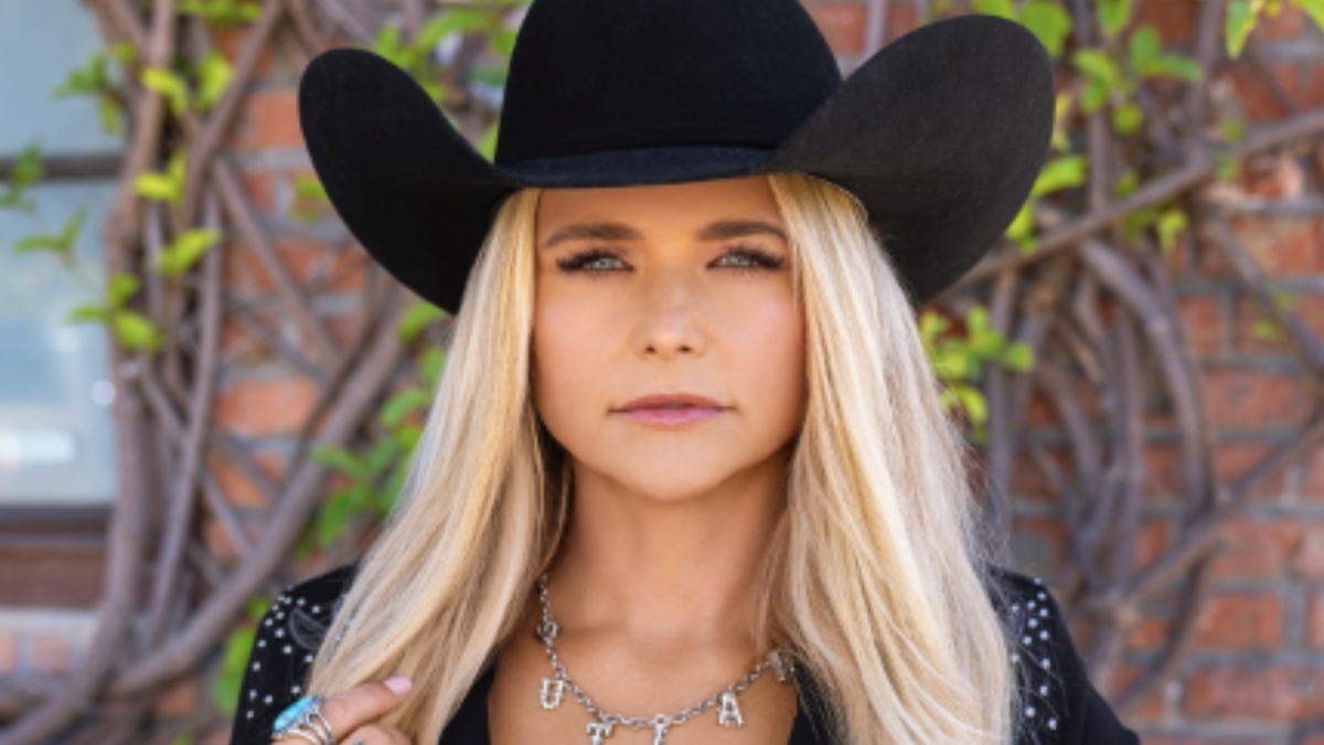 ‘Everything About This Is Yee Haw as Hell’: Miranda Lambert Channels ...