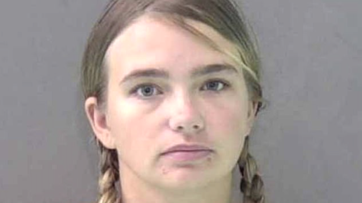 Texas mom arrested for ditching her toddler to go on a date over 150 ...