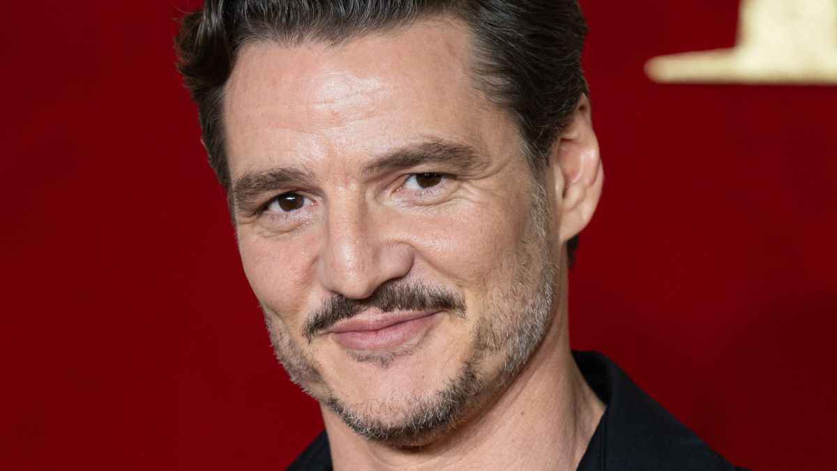 'He knows he's the daddy': Pedro Pascal ditches the snow for coconut ...