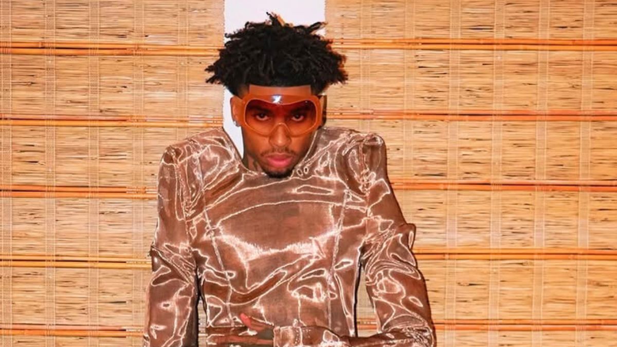 '10 hells & 10 naws': Rapper NLE Choppa puts on a risky, saggy, Michael ...