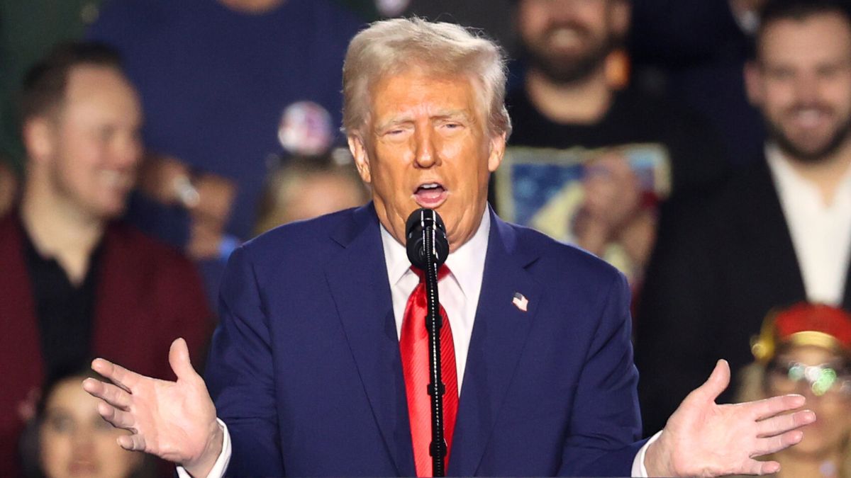 Great, Donald Trump can't even spell the country he's determined to ...
