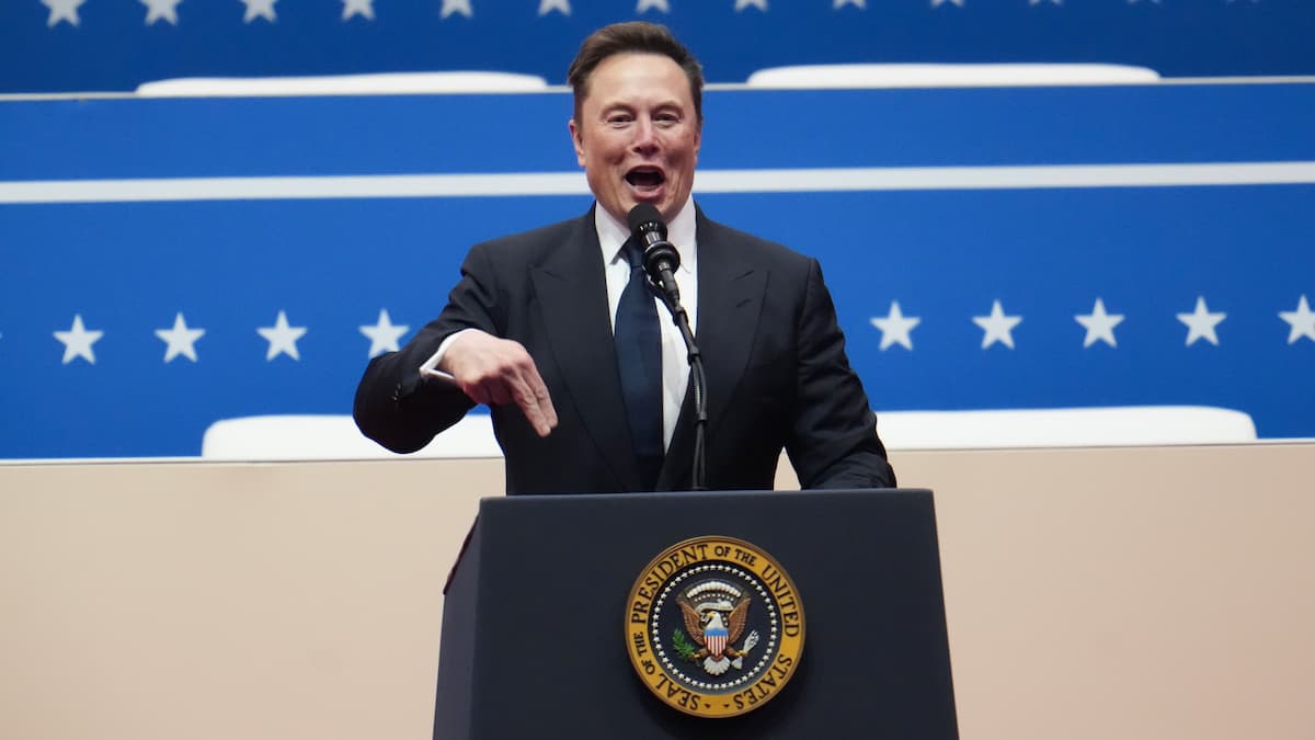 Elon Musk embraces his new role as 'president' by grossly overstepping ...
