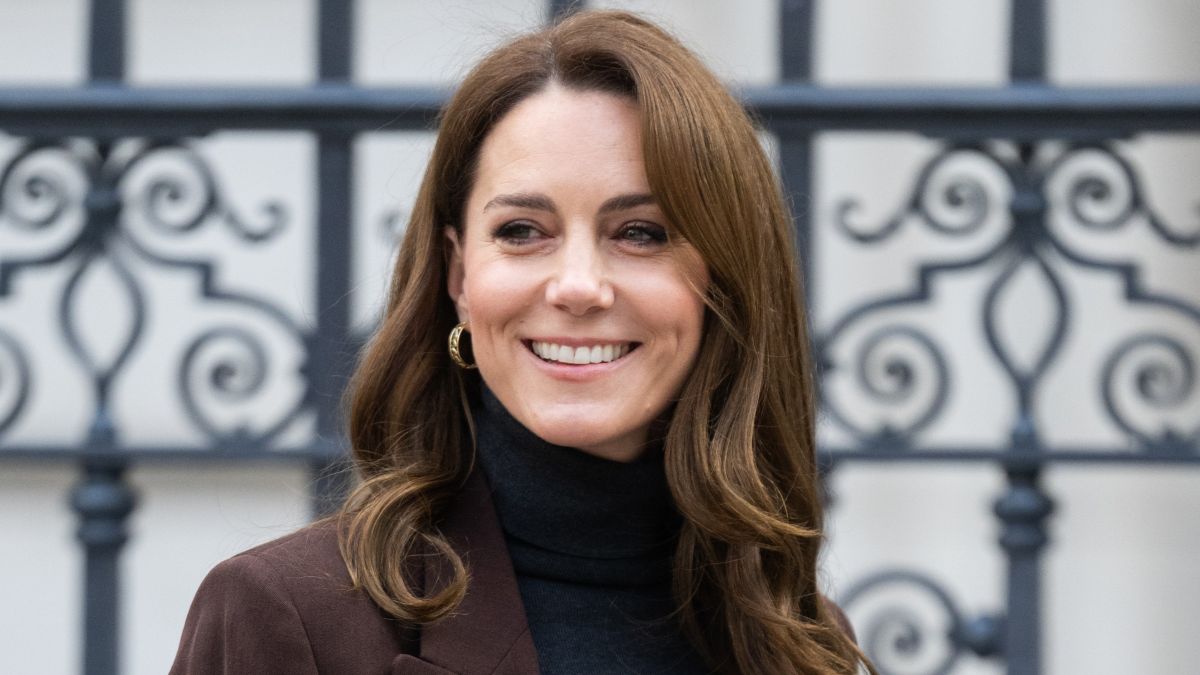 Kate Middleton makes surprising move as she 'temporarily' drops royal ...