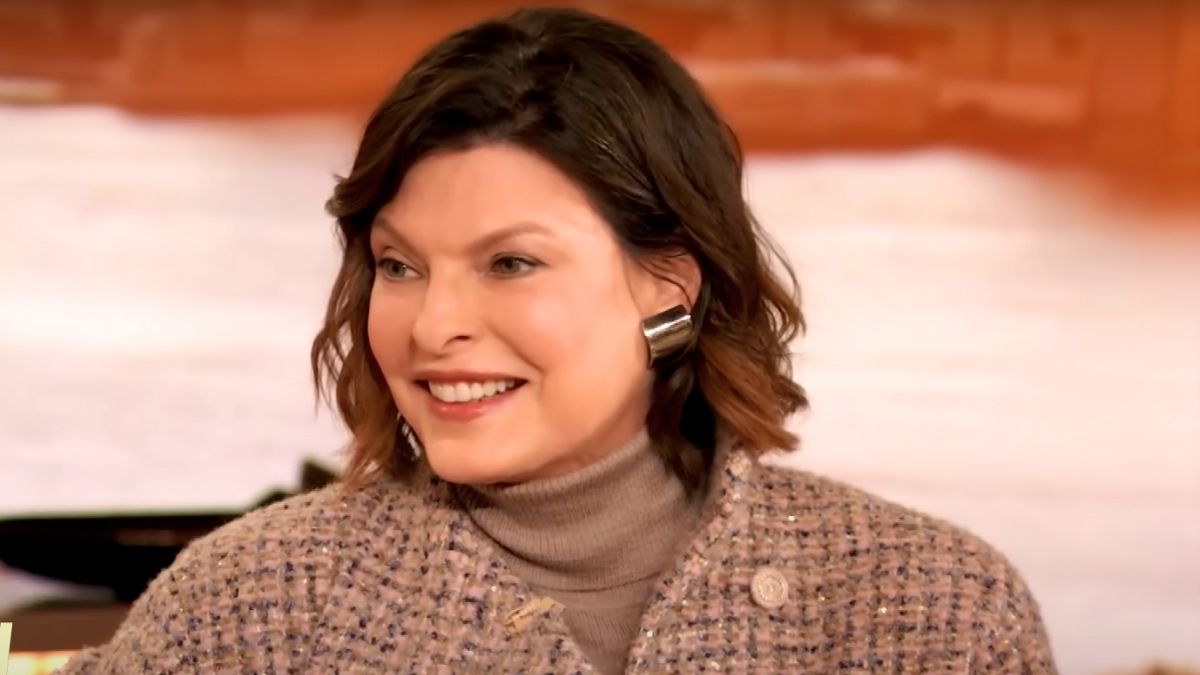 Linda Evangelista’s friends trumped her insecurity and made her feel ...
