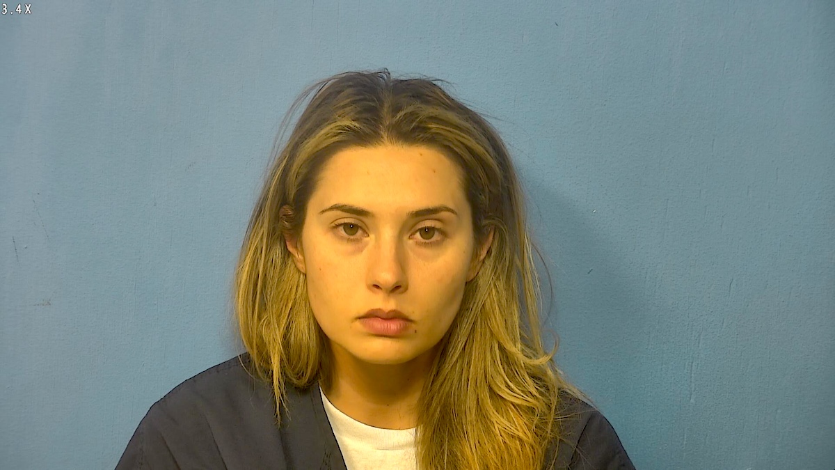 'Everybody comes after her because she is good-looking': Illinois ...