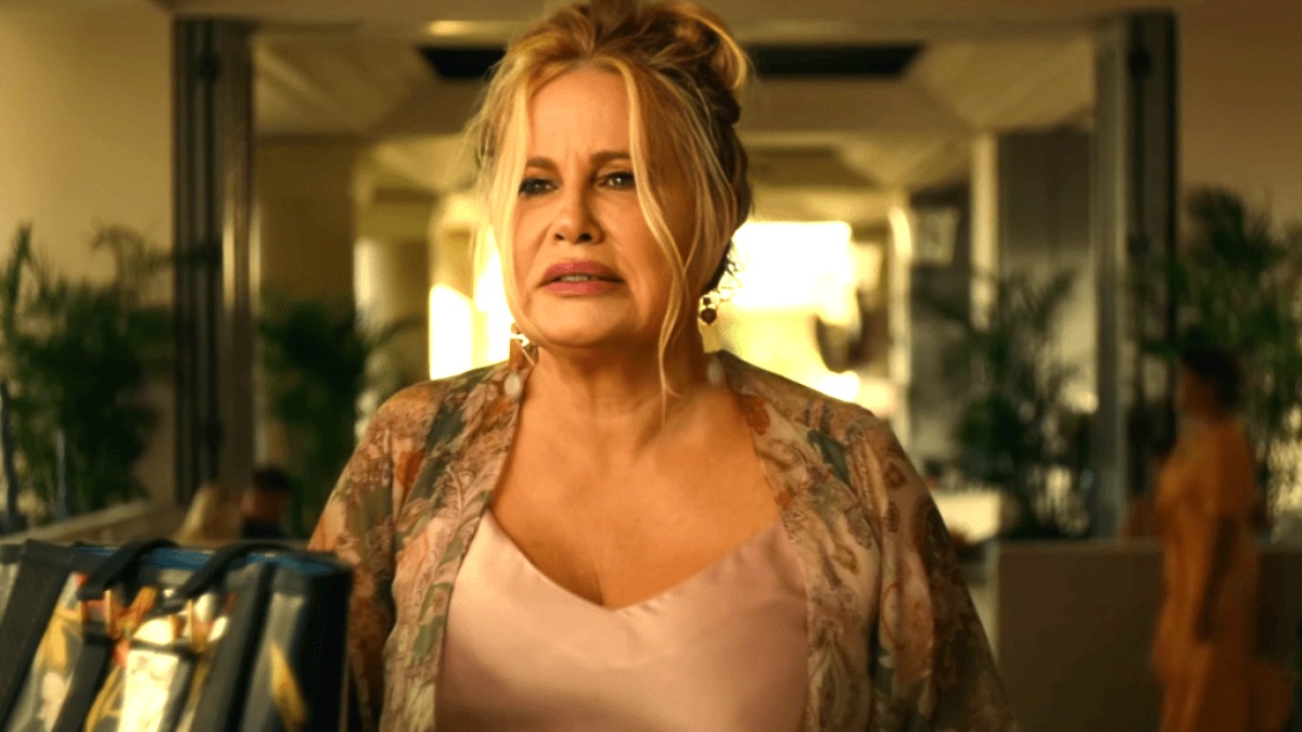 'White Lotus' star Jennifer Coolidge reveals how buying beer at 12 may ...