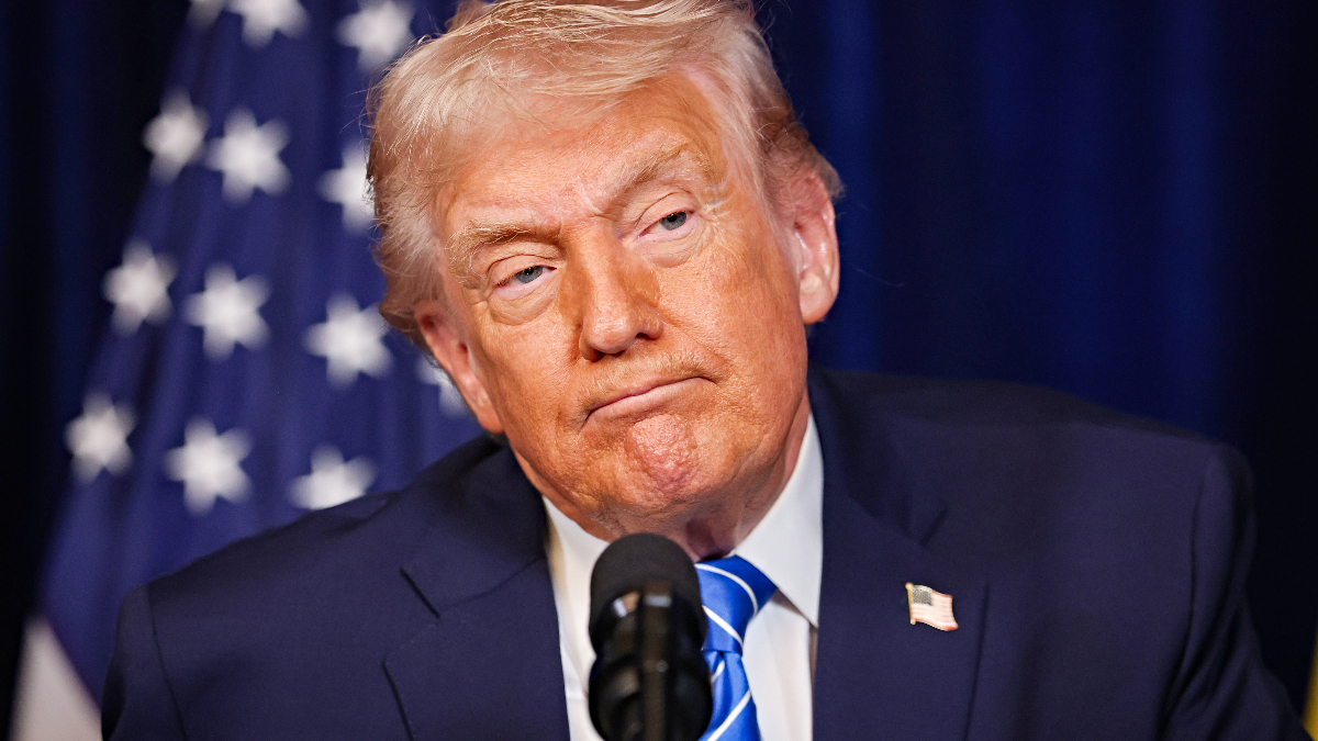 DOJ caught red-handed redacting photos of pervert-in-chief Donald Trump ...